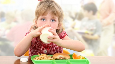 Hoe hormoonontregelende stoffen bij kinderen vermijden?